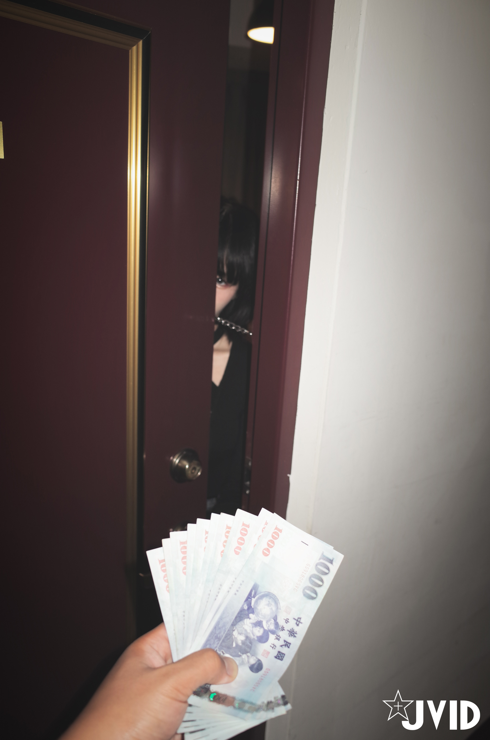 本劇情純屬虛構 版權所有，翻印必究