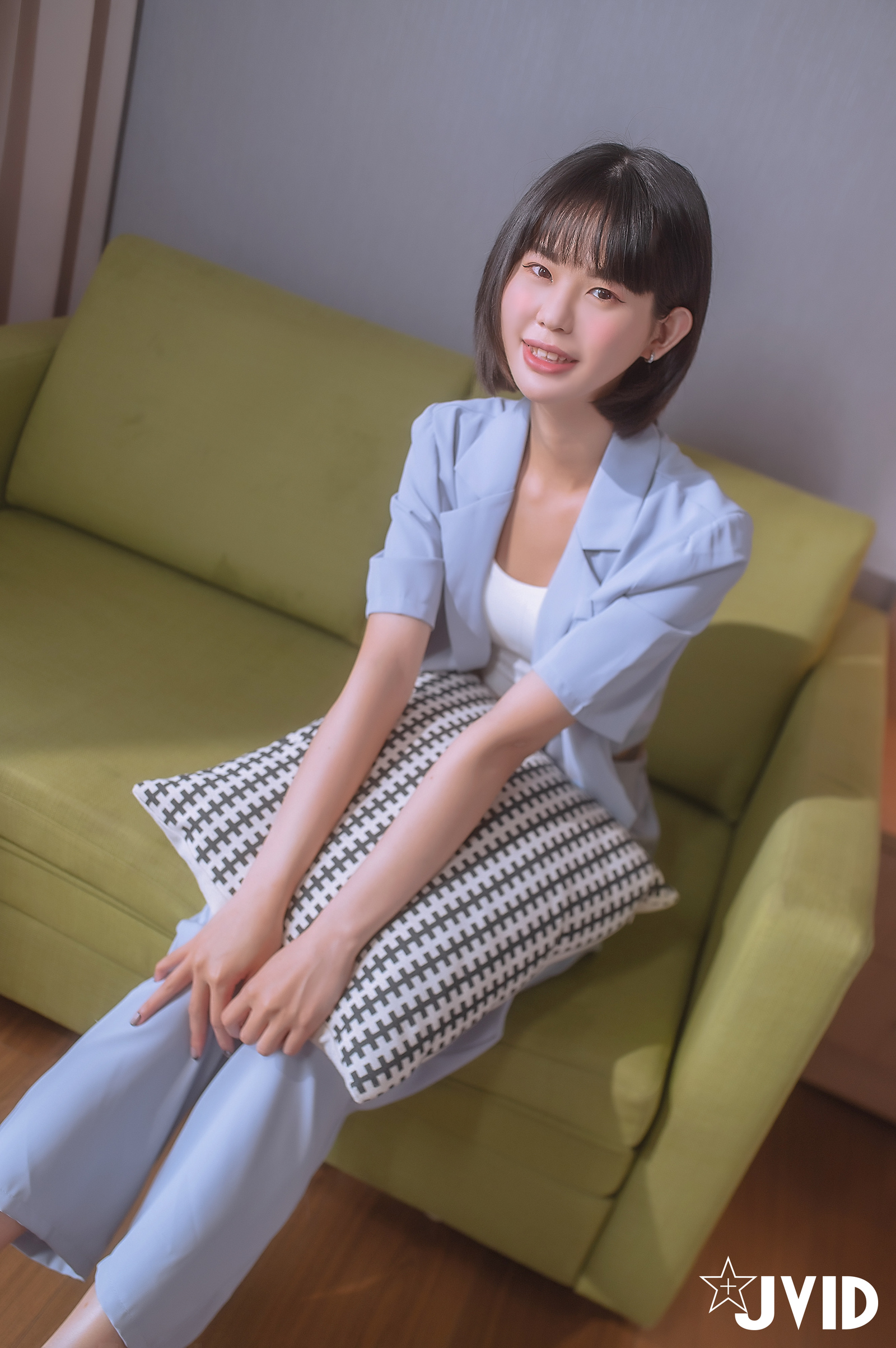 【美尻/貧乳 雙享受 】與小奶同事の邂逅 【超長美腿/貧乳控必買】